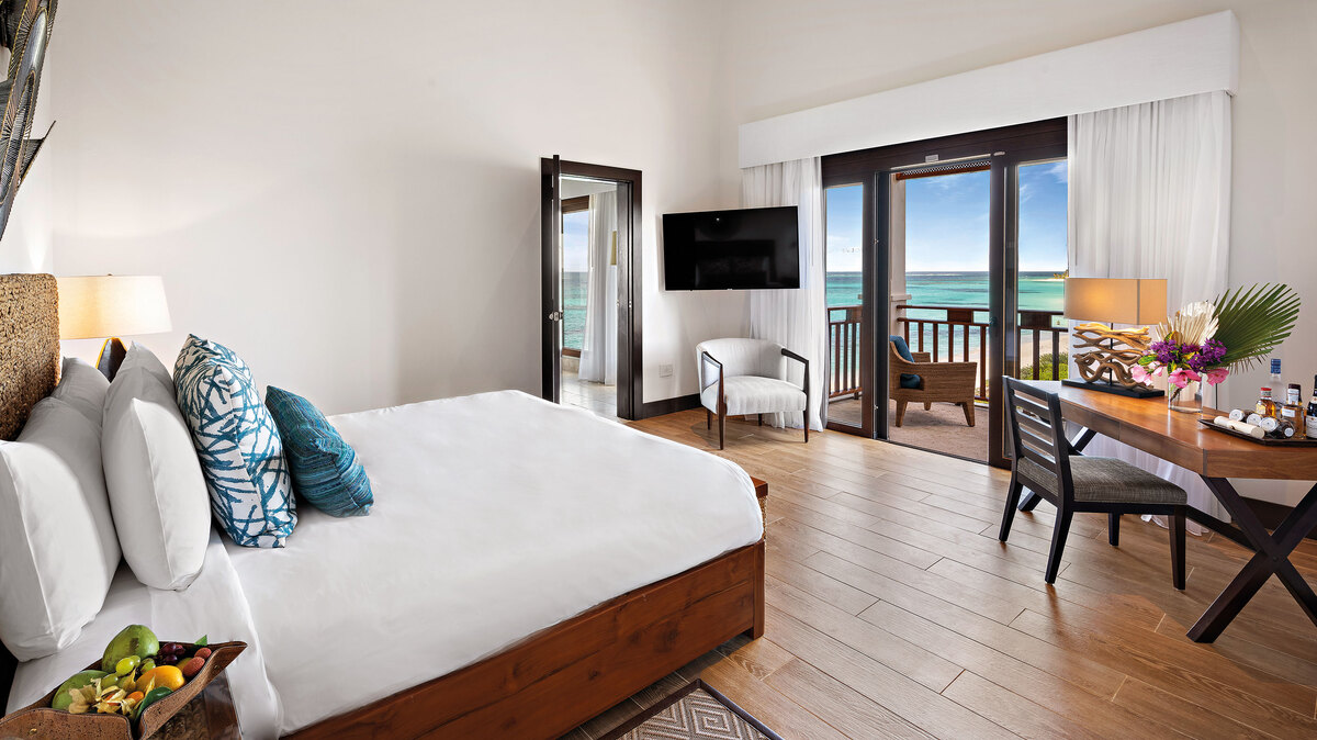 With three spacious bedrooms and a large living area, this beachfront ...